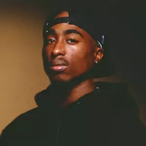2Pac - TokoPyramid